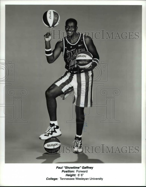 1998 Press Photo Paul Showtime Gaffney, Forward for the Harlem Globetr ...