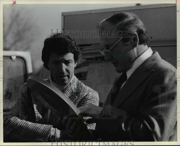1978 Press Photo Joe Schmidt & Announcer Barry Tompkins - cvp75825 ...