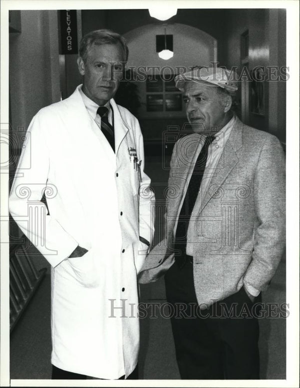 1987 Press Photo Ronny Cox and Ed Flanders star in St. Elsewhere - cvp ...