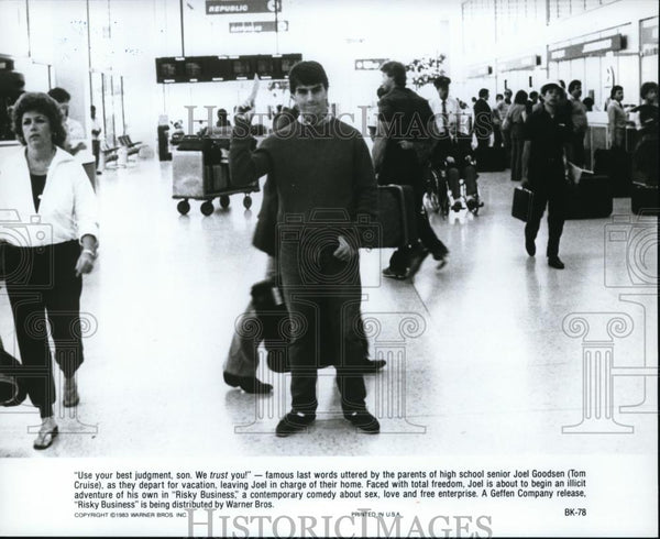 1986 Press Photo Tom Cruise as Joel Goodsen in a scene from Risky Busi ...
