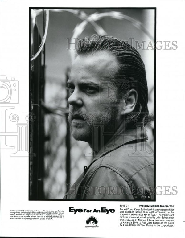 1995 Press Photo Kiefer Sutherland as Robert Doob in Eye For An Eye ...