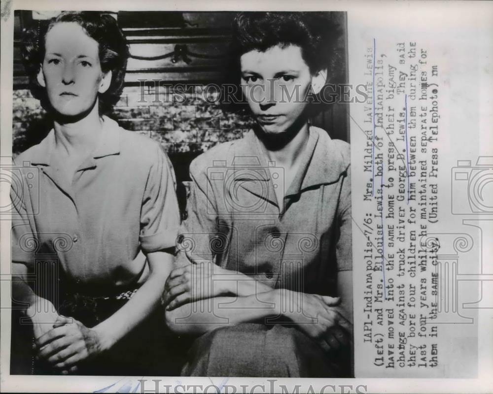 1953 Press Photo Mrs. Mildred LaVeine Lewis and Mrs. Ellouise Lewis ...