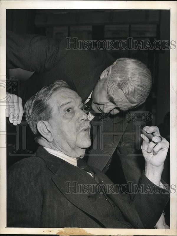 1943 Press Photo Senator Ellison Cotton Smith with Sec. Jesse Jones ...