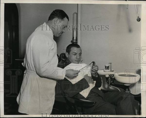 1933 Press Photo Boxer Tony Canzoneri & dentist Dr Wiggs - nes27329 ...
