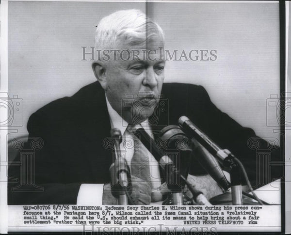 1956 Press Photo Secy Charles E. Wilson during Press Conference at Pen ...