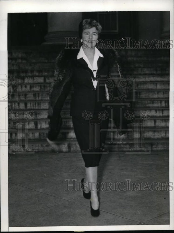 1942 Press Photo Mrs Norma Lundeen wife of late Senator on trial G. Vi ...