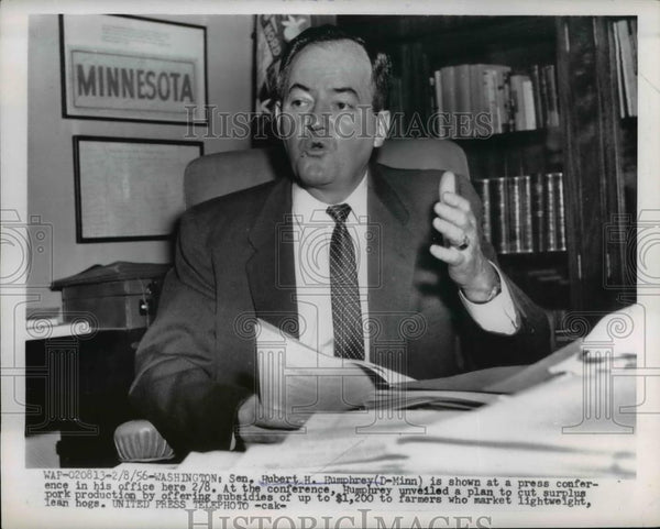 1956 Press Photo Wash DC Senator Hubert Humphrey of MN - Historic Images