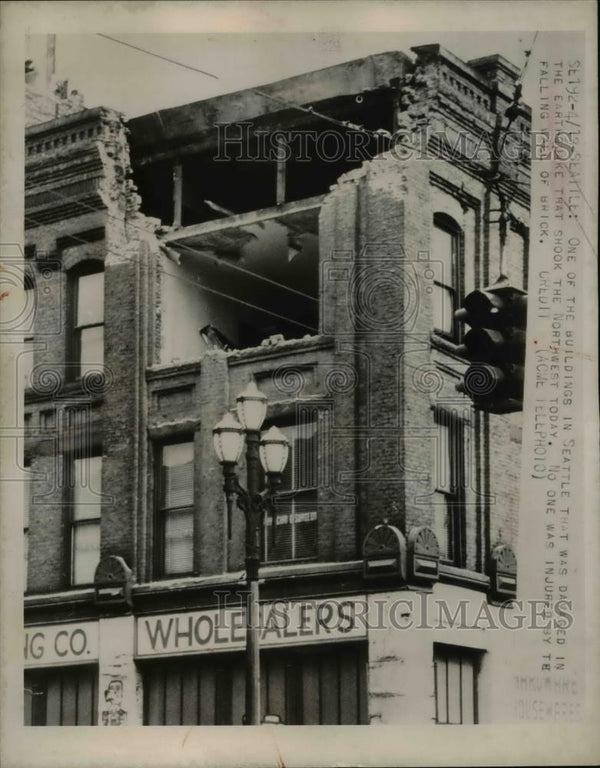 1949 Press Photo Seattle Wash, earthquake damage to building - nee5149 ...