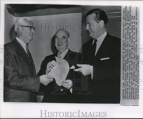 1954 Press Photo Will Harridge, Roy Mack & Arnold Johnson on baseball ...