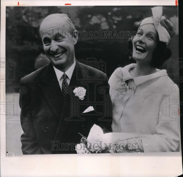 1963 Press Photo Viscount Astor and his bridge, Bronwen Pugh, a former ...