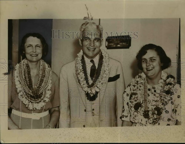1937 Press Photo Gov.Paul McNutt of Indiana with wife and daughter at ...