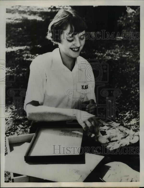 1958 Press Photo Elsie Nelson wrote to Krushcehv requesting rock speci ...