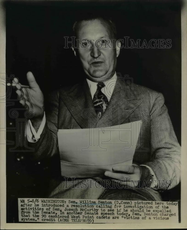 1951 Press Photo Sen.William Benton of Conn. during senate speech. - n ...