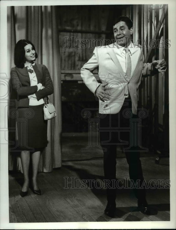 1968 Press Photo Jerry Lewis and Ina Balin in The Patsy - cvp77785 ...