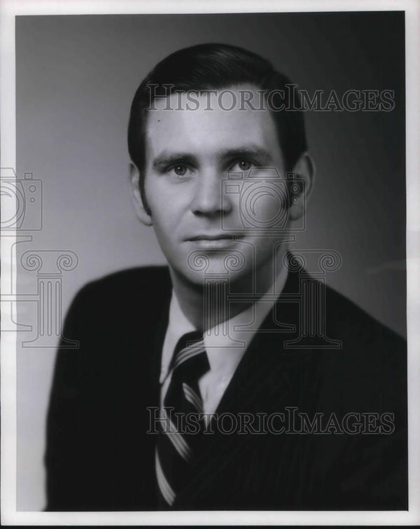 1971 Press Photo David O. Harbert, corporate director, Celanese Corpor ...