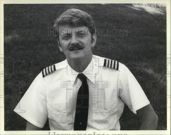 1980 Press Photo Thomas H. Block Author of Mayday - cvp03484 - Historic ...