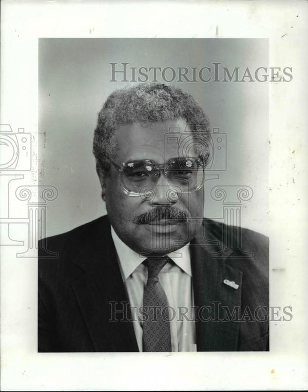 1986 Press Photo Wayne Embry - Cavs General Manager. - cvb63665 ...