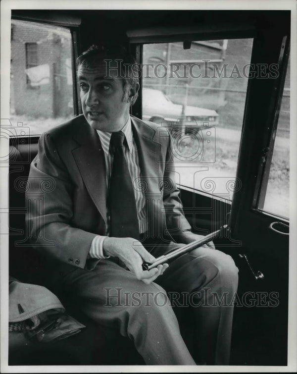 1973 Press Photo Robert Bry in Baker Electric, 1915 automobiles - cvb6 ...