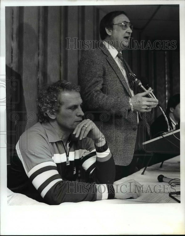 1982 Press Photo Bill Musselman and Ted Stepien - cvb70372 - Historic ...