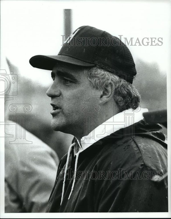 1991 Press Photo Mike Glaser, Head Football Coach Cleveland Heights Hi ...