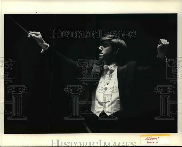 1990 Press Photo Michael Stern, Assistant Conductor of the Cleveland O ...