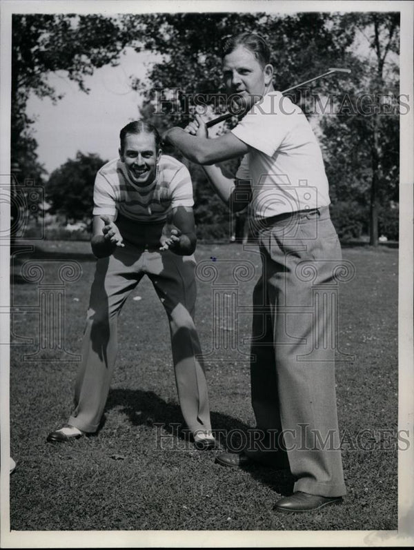 Former Yankee outfielder Sam Byrd, now a golfer 1943 Vintage Press ...