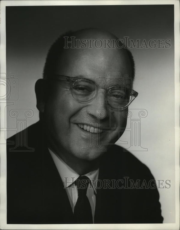 1969 Press Photo Abe Burrows, Director of Forty Carats, National Compa ...
