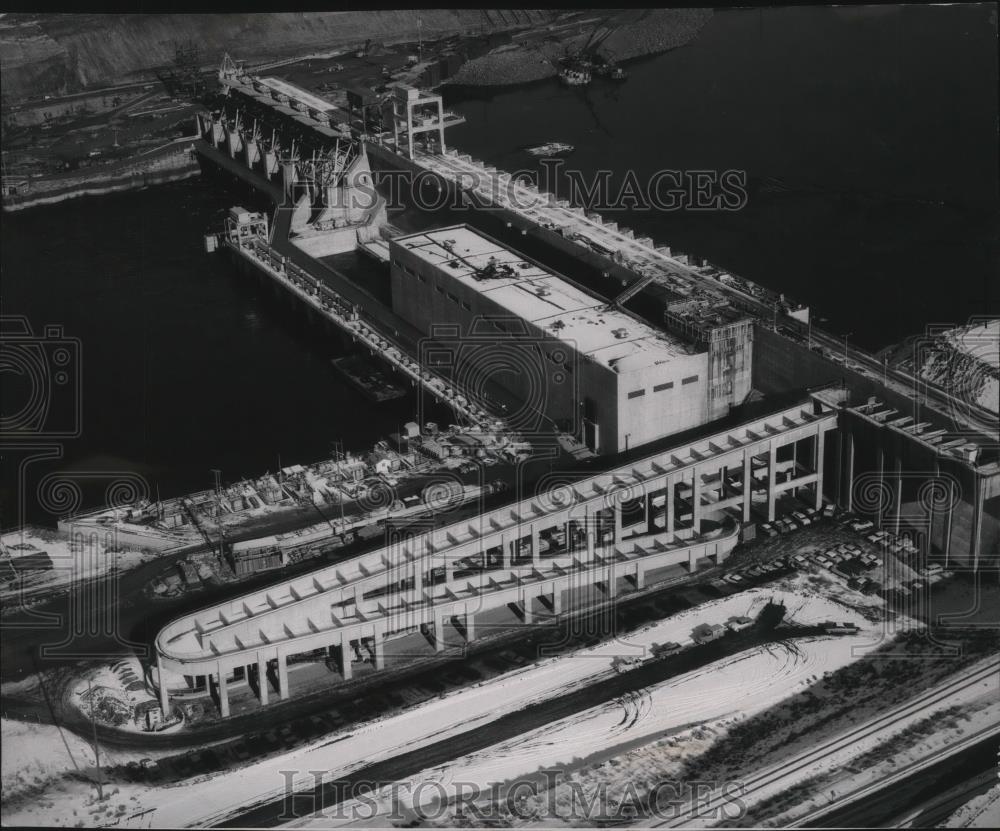 1960 Press Photo Ice Harbor lock and dam south shore of Snake river ...