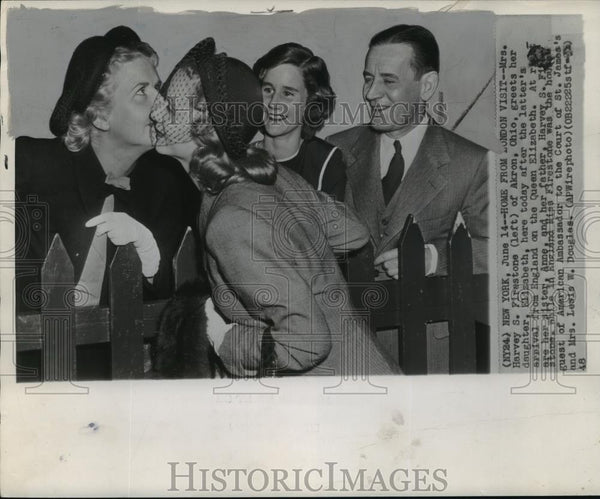 1948 Press Photo Elizabeth Firestone greeted by her family from her En ...