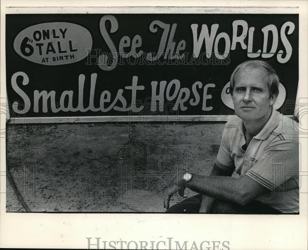 Danny England talks up his horse, Tiny Tina, at the State Fair, 1984 ...