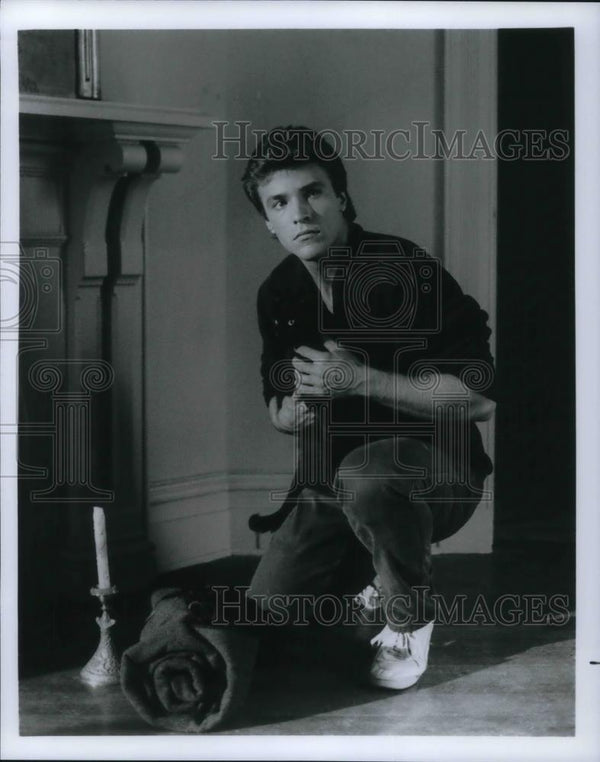Press Photo Eric Cord on special Halloween episode of Warewolf - cvp19 ...