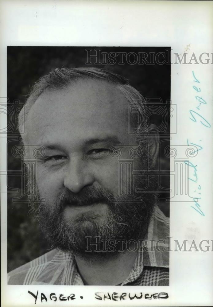 1984 Press Photo Electrician Michael J Yager - orb02629 - Historic Images