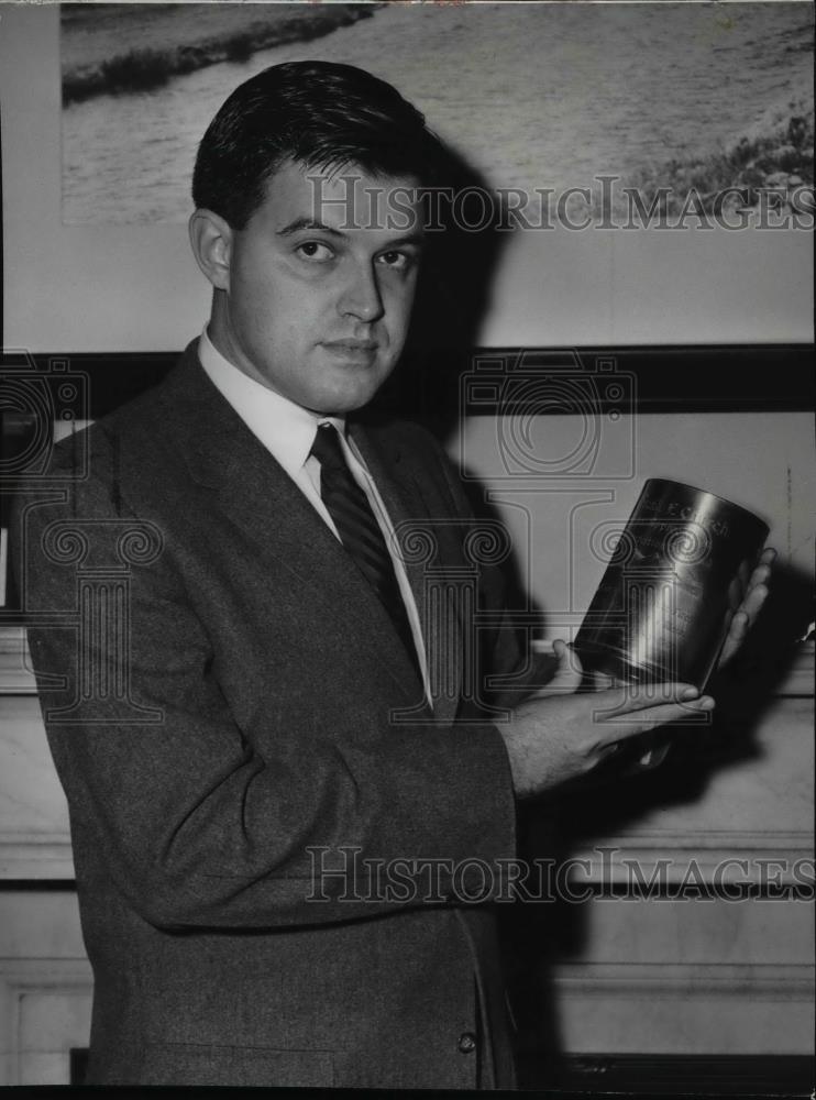 1958 Press Photo Senator Frank Church (D-Idaho) with historic shell ca ...