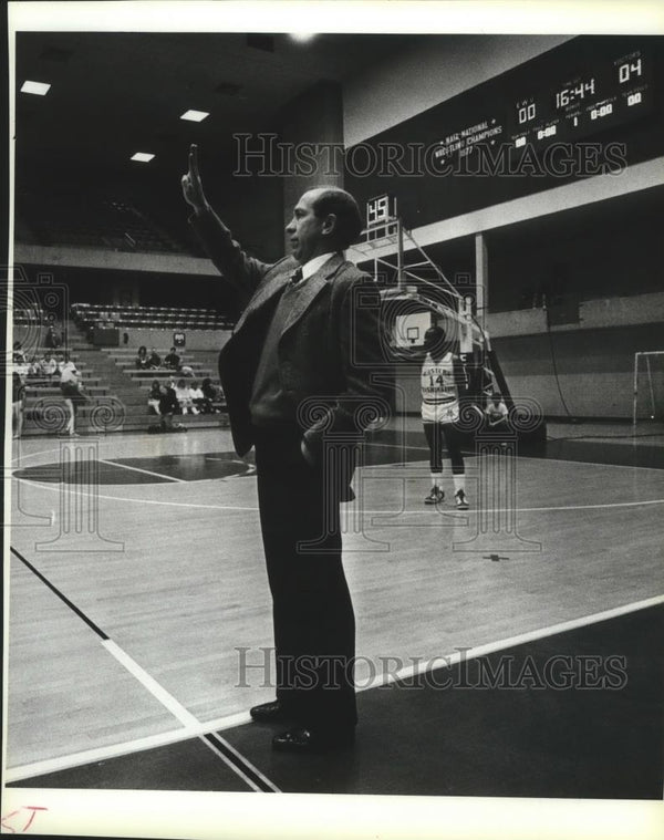 1987 Press Photo Joe Folda-Eastern Washington University Head Basketba ...