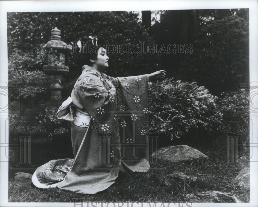 1988 Press Photo A scene from Western Opera Theater's Madam Butterfly ...