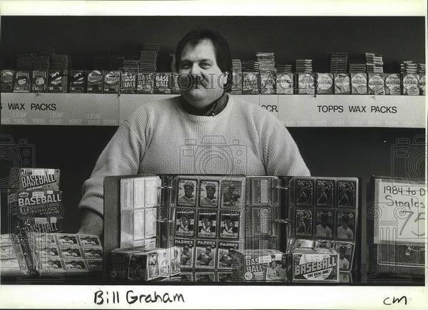 1989 Press Photo Bill Graham, owner of American Baseball Cards - sps05 ...