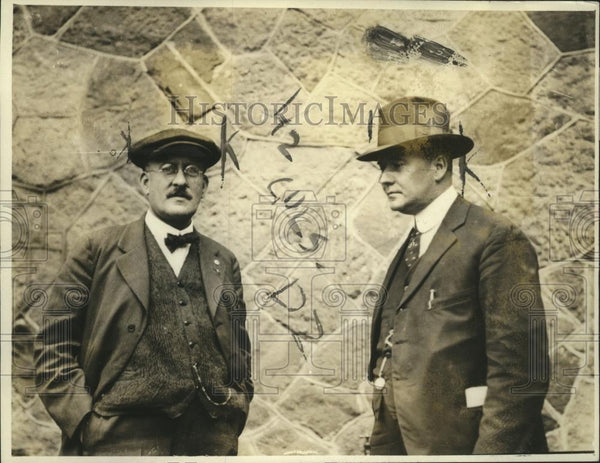 Detective Nusbaum and Chief Wilson, Who Arrested Charles White 1919 ...