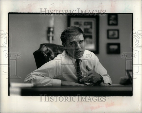 1989 Press Photo Robert Mylod Michigan National Corp - Historic Images