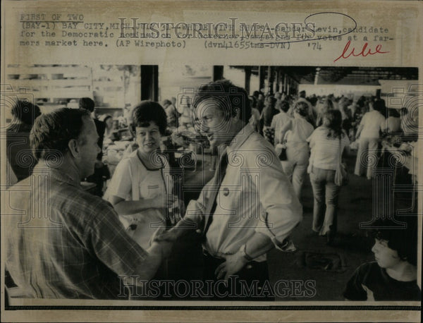 1974 Press Photo Sander Martin Levin - Historic Images