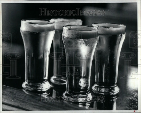 1982 Press Photo Intermission Room Bar - Historic Images