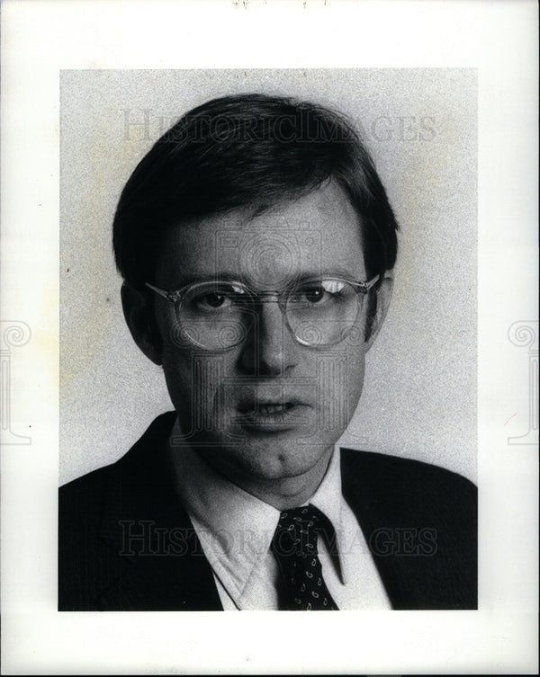 1981 Press Photo Detroit Michael Barone collected data - DFPD18913 ...
