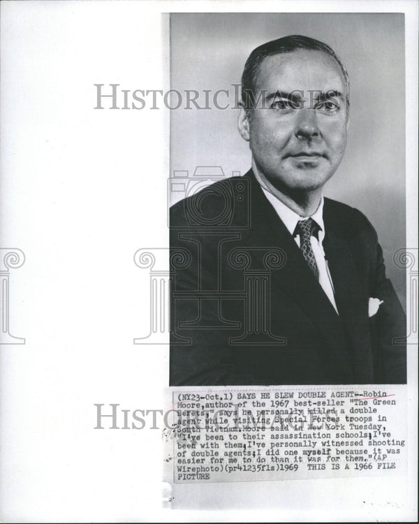Robin Moore Writer Author Green Beret 1969 Vintage Press Photo Print ...