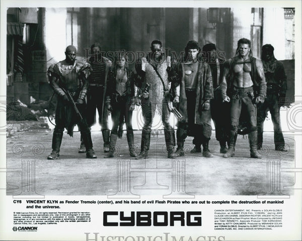 1988 Actor Vincent Klyn in "Cyborb" with Flesh Pirates - Historic Images