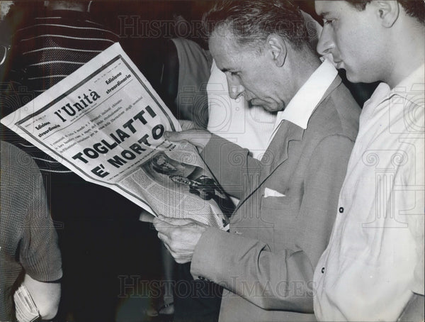 1964 Press Photo Communist Newspaper Reporting Death of Hon. Palmiro T ...