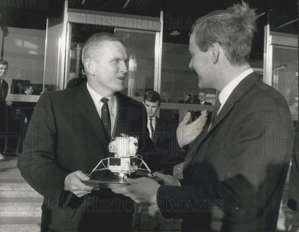 1969, Astronaut Col. Frank Borman & Anthony Wedgwood Benn - KSB05503 ...