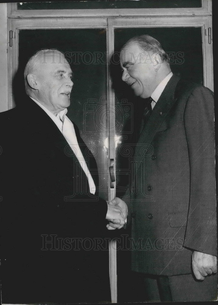 1954 Press Photo Lord Ismay Secretary General NATO & Louis Saint Laure ...