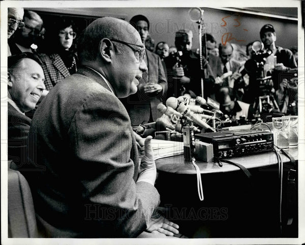 1985 Doctor Elliot Gross Chief Medical Examiner New York City Press ...