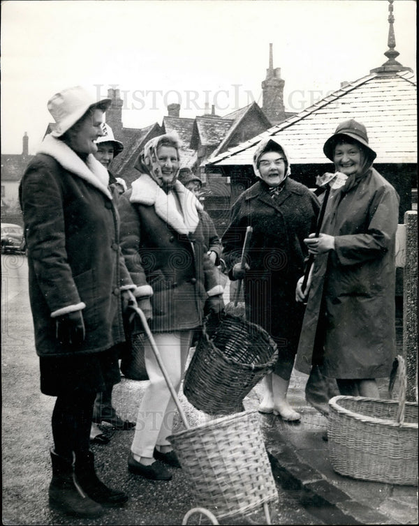 1968, Apsley Guise, Bedfordshire,Lady Allen & village women - Historic ...