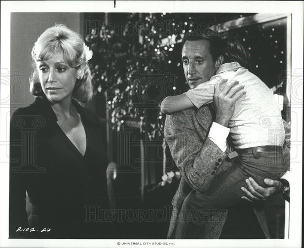 Lorraine Gary, Roy Scheider and son Marc Gilpin in Jaws 2 1979 vintage ...