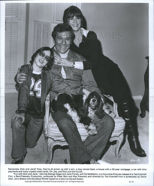 George Segal Jane Fonda Sean Frye Spot Fun nWith Dick And Jane 1977 ...